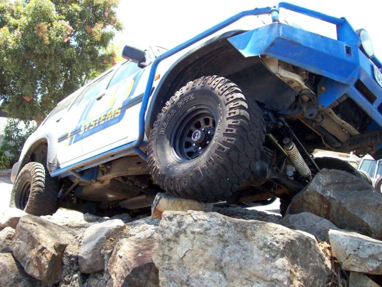 Bull Bars – 4WD Systems